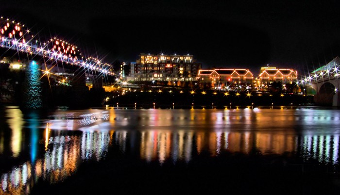 Chattanooga River Boat Holiday Cruises | Southern Belle Riverboat