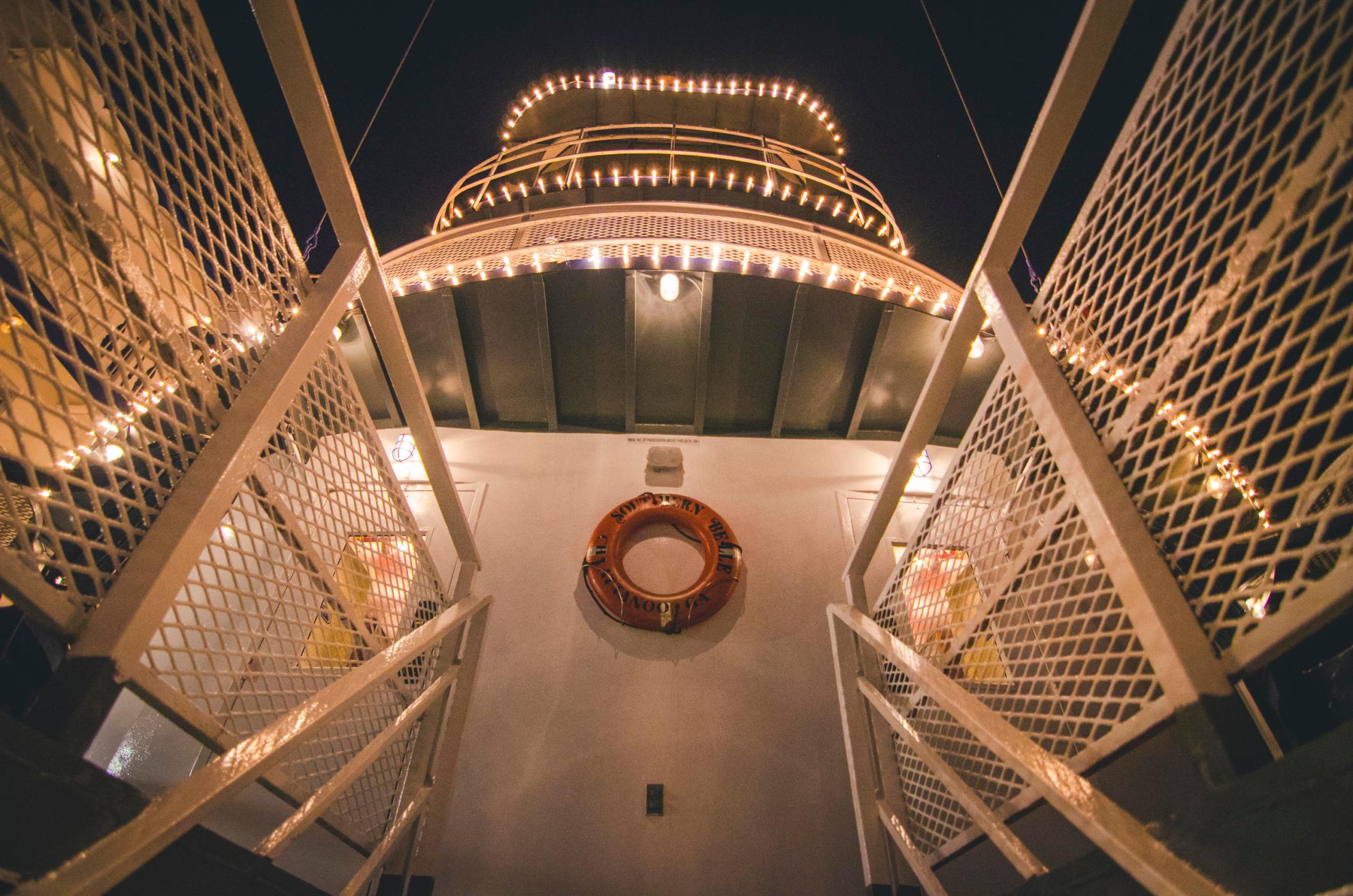 Captain’s Dinner Cruise | The Southern Belle Riverboat