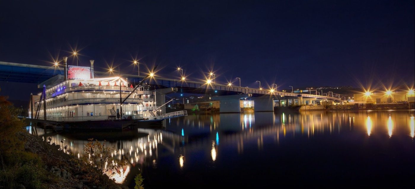 Southern Belle Riverboat | Chattanooga River Boat Cruises & Dining